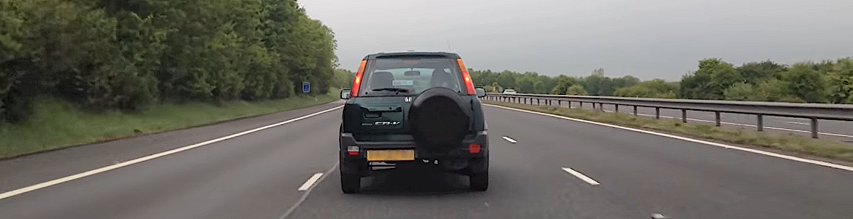 1 In 10 Drivers Believe They Are “in The Right” When Hogging The Middle ...